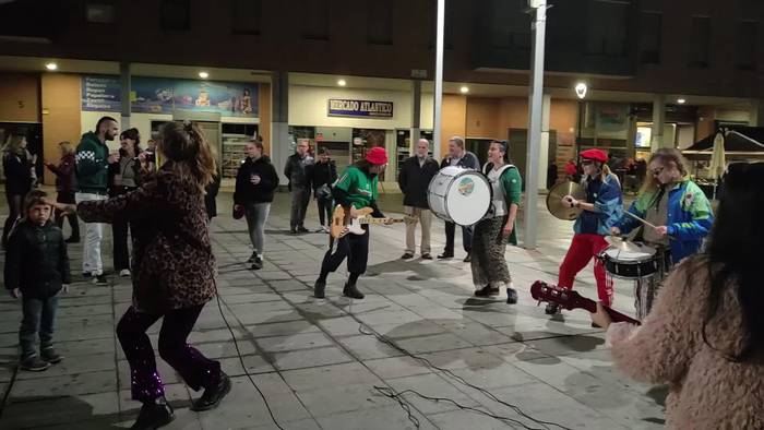 Elektropottotte elektrotxarangak giro paregabea jarri zuen herriko ...